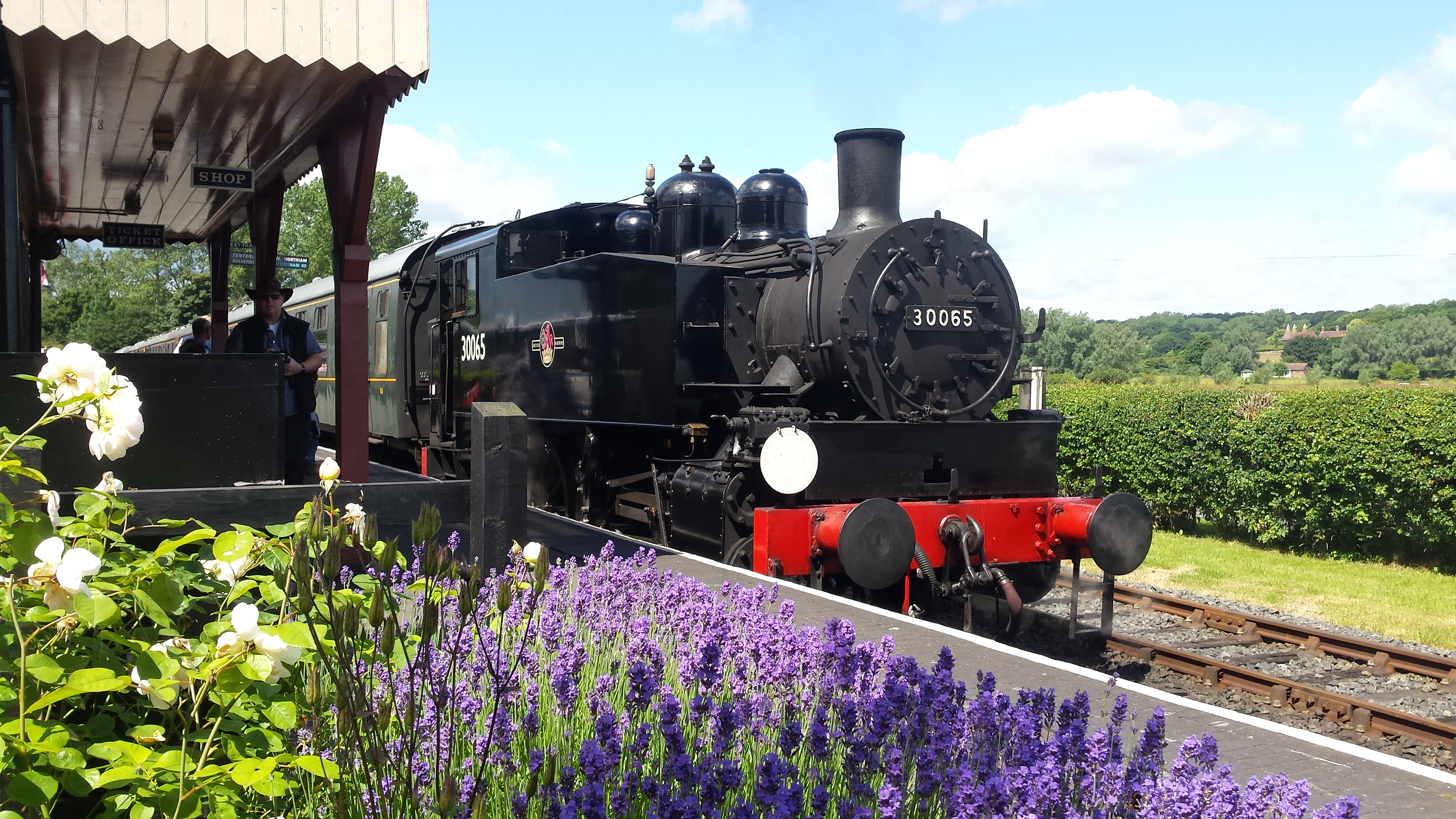 Kent and East Sussex Railway | Railway Trips in Kent - Ashford and ...